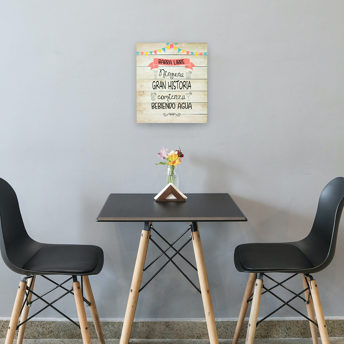 Letrero Colgante Decorativo MDF 25 x 28.3cm – Waldo's